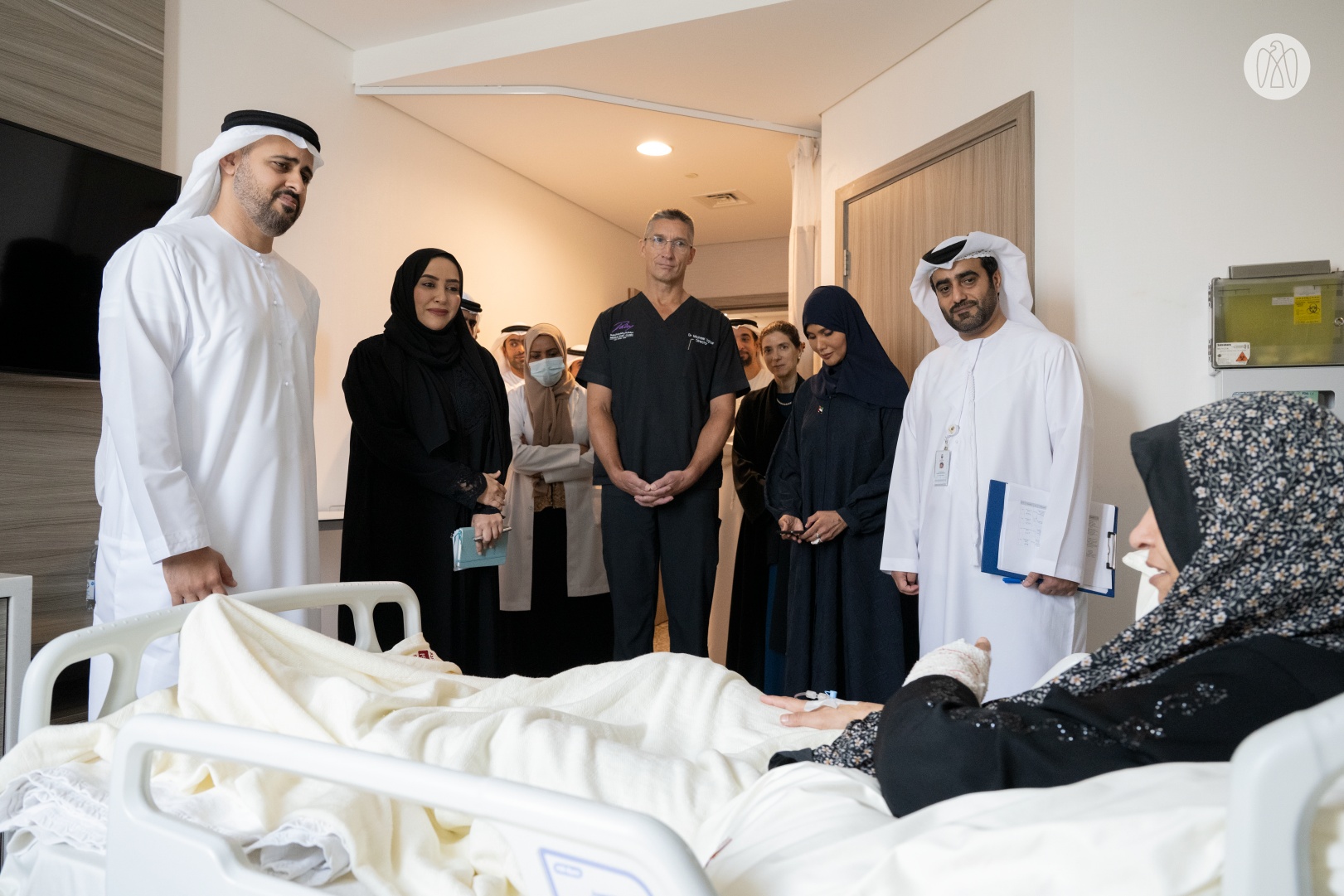 Theyab bin Mohamed bin Zayed visits Palestinian children and their ...